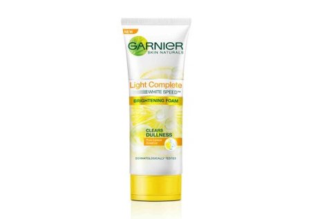 Pembersih Wajah Garnier Bright Complete | Garnier® Malaysia